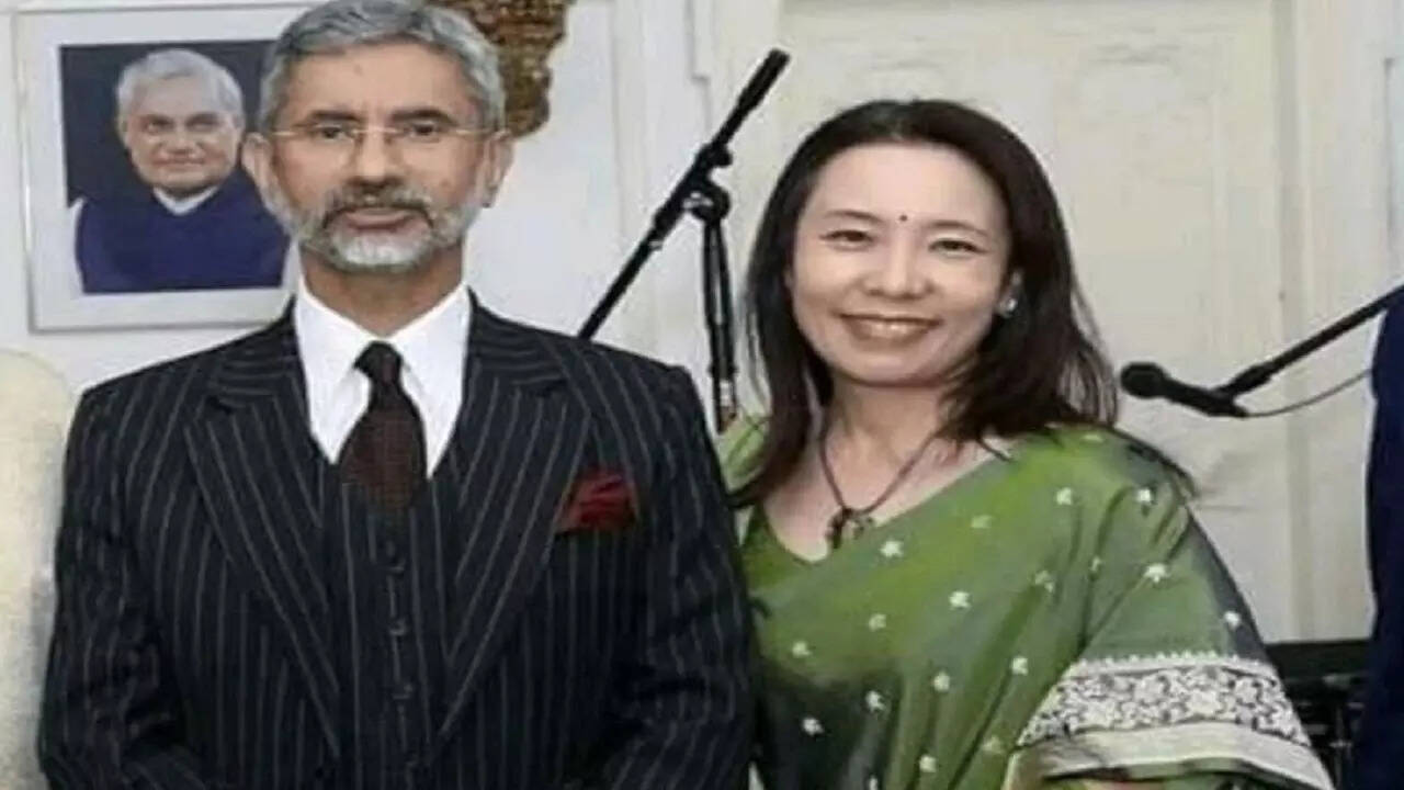 How S Jaishankar Met Japani Origin Wife Kyoko Somekawa-इस तरह हुई थी एस ...