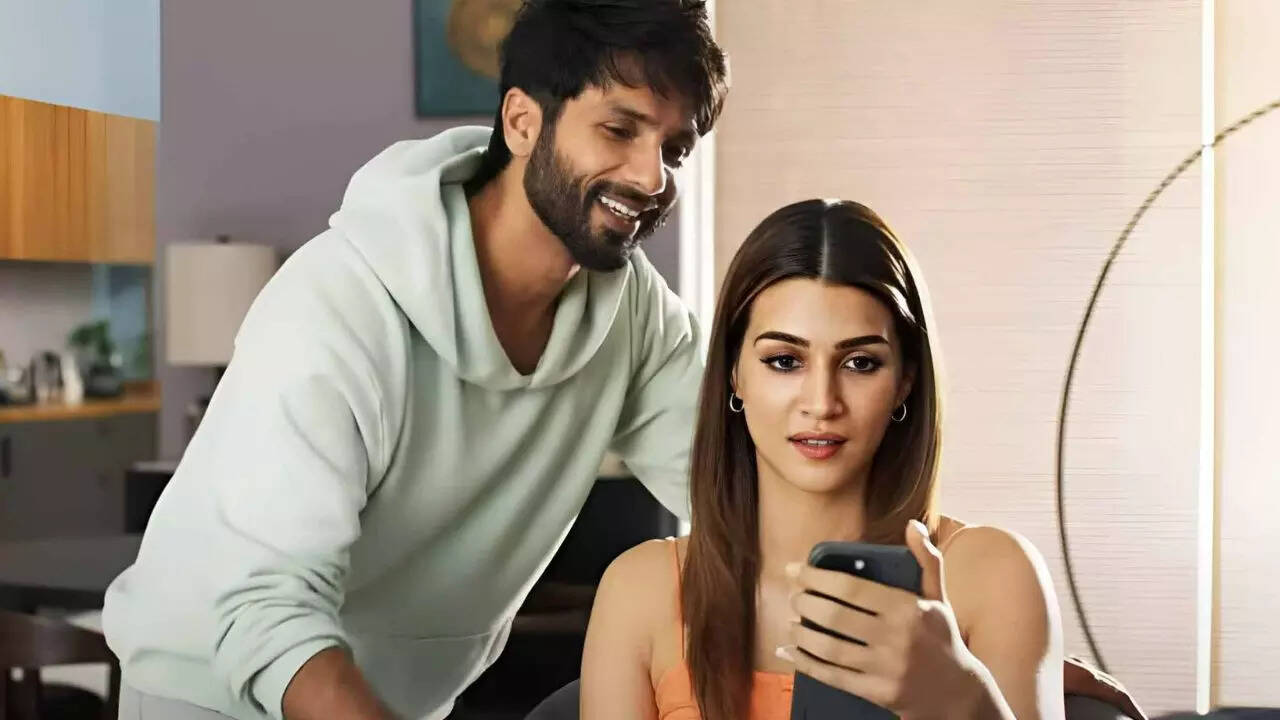 Teri baaton mein aisa uljah jiya earns 120 crore in world wide theater ...