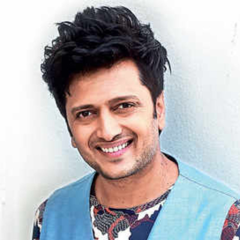 Radhikka Madan-Ajay Devgn से पहले ये एक्टर्स भी पड़े ज्योतिष के चक्कर ...