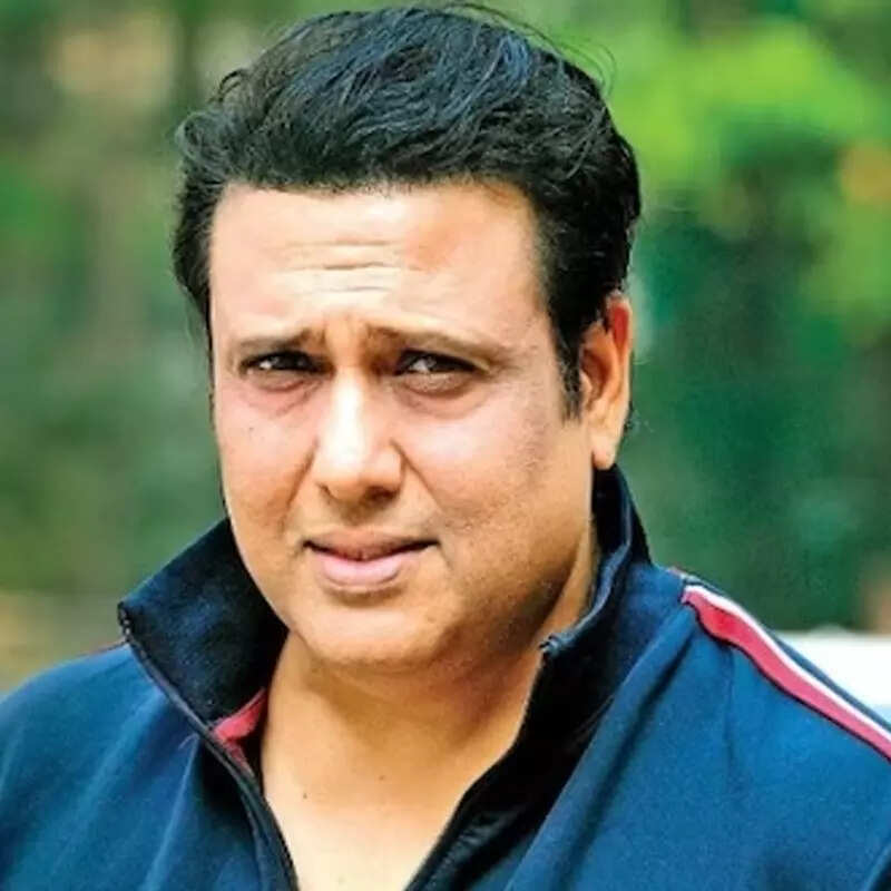 बच्चों की अर्थी को कंधा देकर बिखरे ये स्टार्स, Tishaa Kumar के अंतिम ...