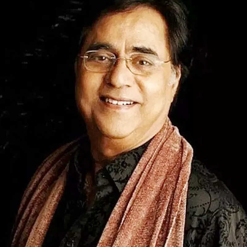 बच्चों की अर्थी को कंधा देकर बिखरे ये स्टार्स, Tishaa Kumar के अंतिम ...