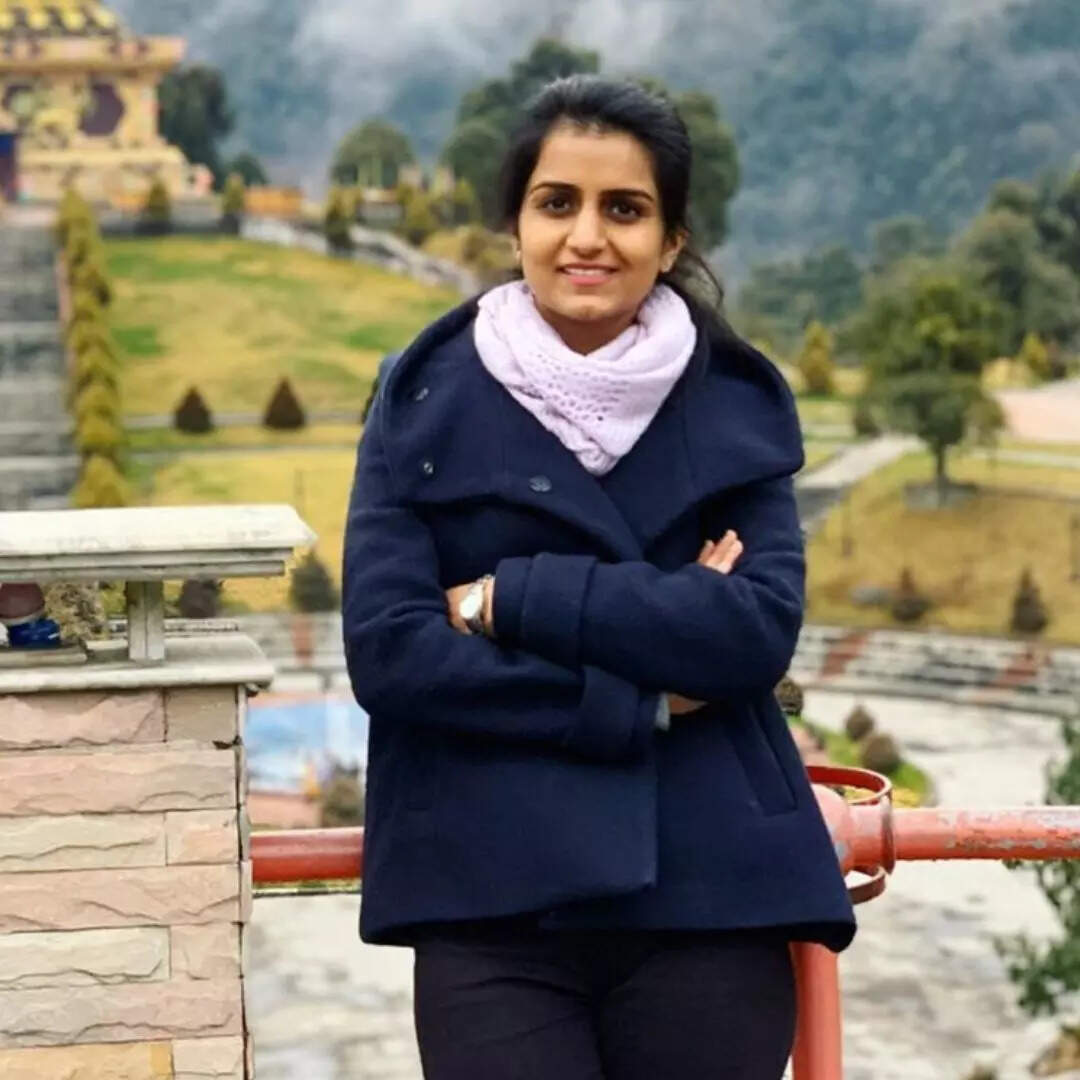अचानक चली गई सुनने की क्षमता, फिर 4 महीने की तैयारी में UPSC Rank 9 ...