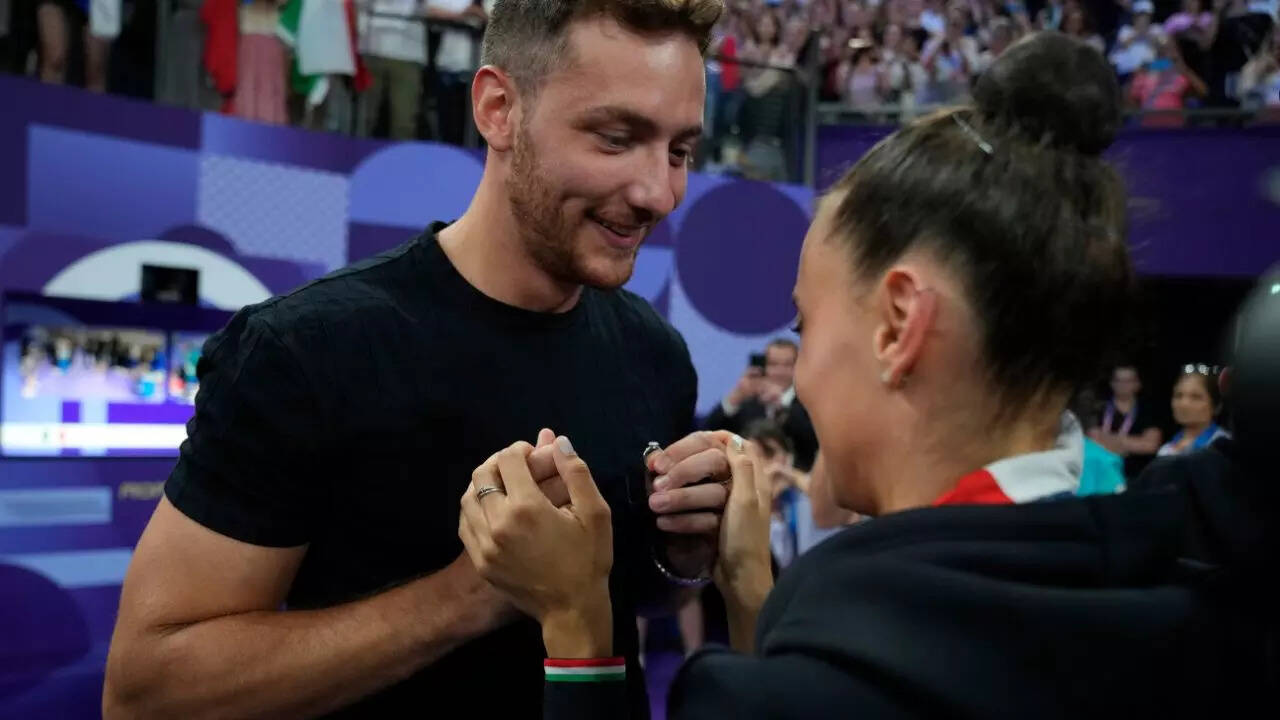 Love in Paris Olympic Alice Finot to Liu Yuchen Athlete who Proposes ...