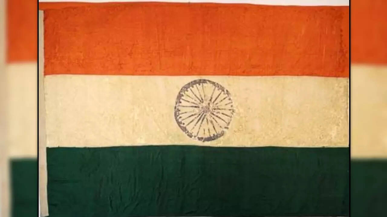 Where is first flag of india tiranga which hoisted on 15 August 1947 ...
