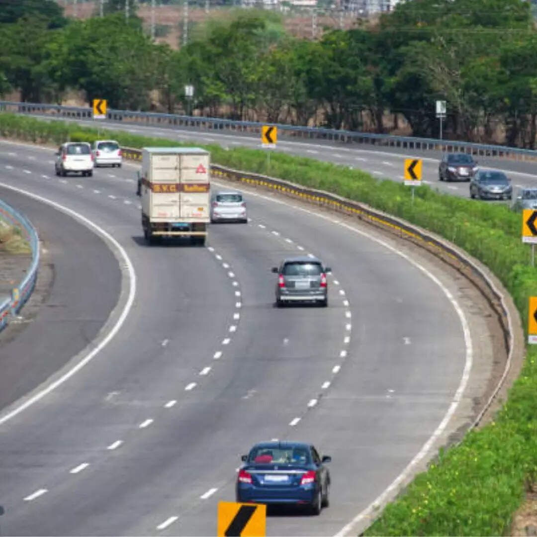 Highway VS Expressway What Is The Difference Between Highway And Expressway Toppers Not Know ...