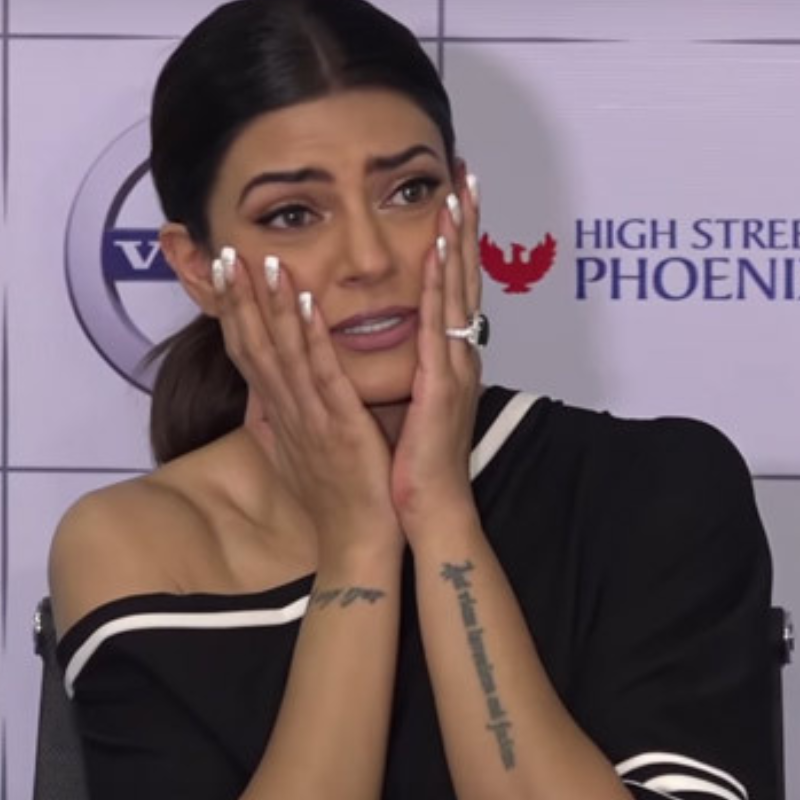 फैंस की घिनौनी हरकतों की शिकार हुईं शकीरा-विद्या बालन, भीड़ में ...