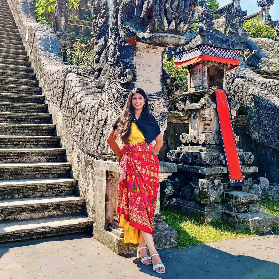 Success Story of IAS Ishwarya Ramanathan Crakced UPSC Twice IAS Tina ...