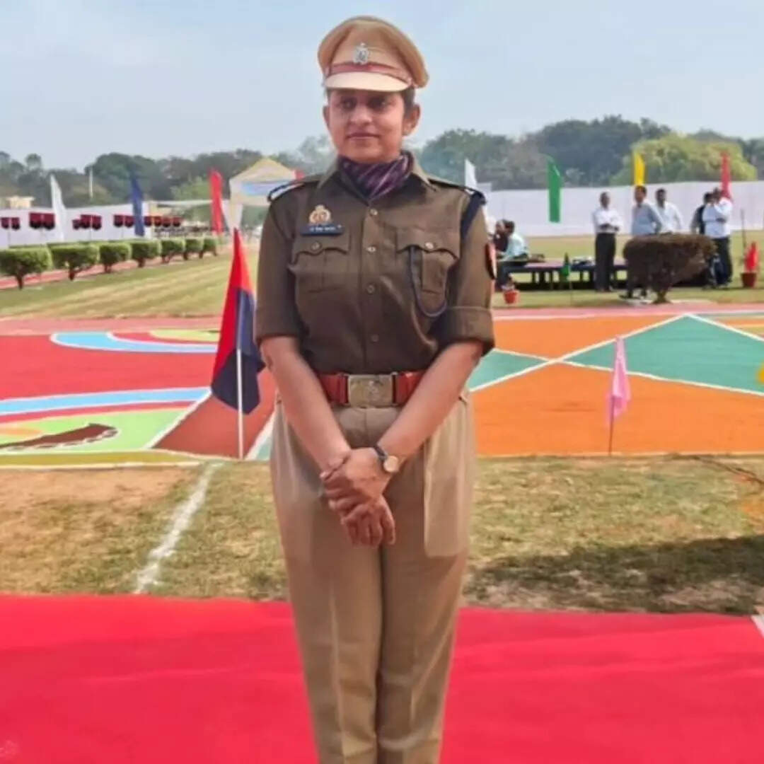 Success Story of DSP Shipra Pandey UP PCS Rank 1 Topper Cracked Exam ...