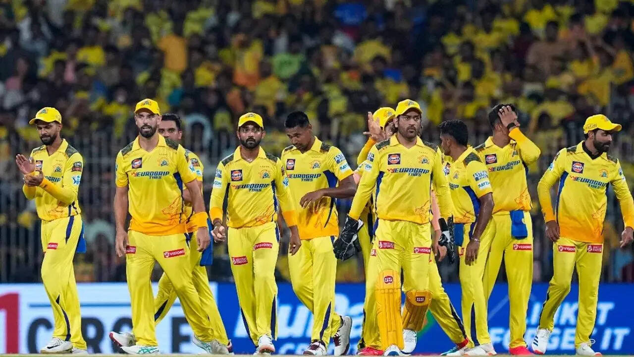 James Anderson could join MS Dhoni at CSK in IPL 2025 Michael Vaughan ...