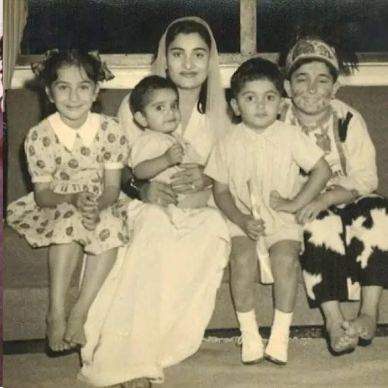 raj kapoor 100th birthday anniversary reetu kapoor and reema jain ...