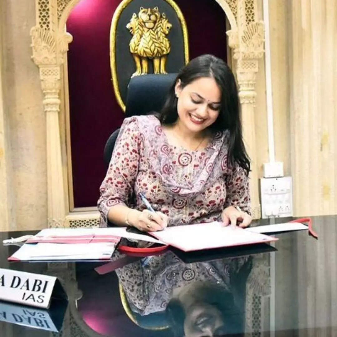 Who Have Power to Suspend Lady IAS Officer Suspension and Removed Rules ...