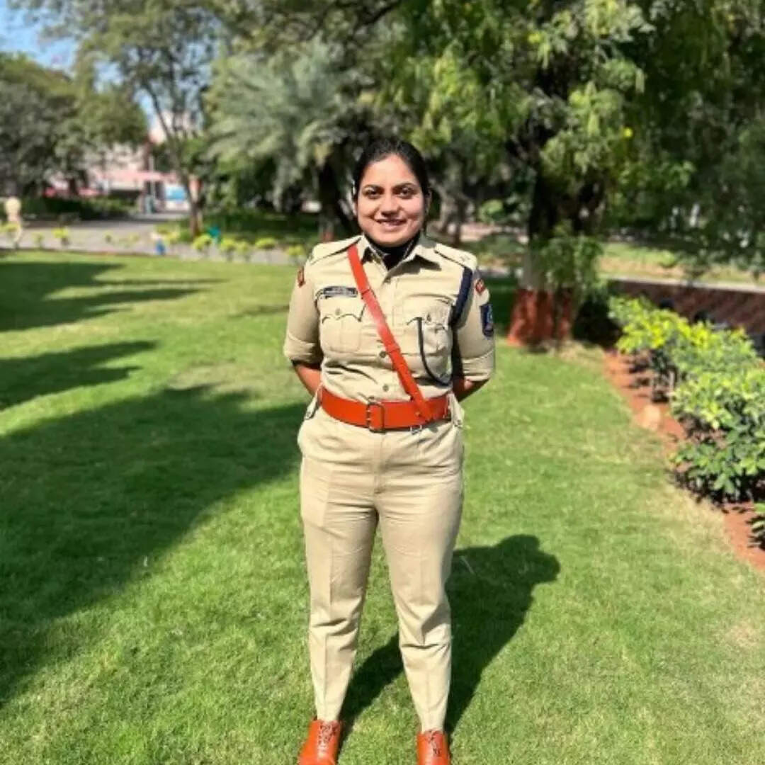 Success Story of IPS Shambhavi Mishra Cracked UPSC Twice Tips How to ...