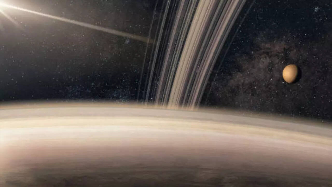 Kiske pass hain sabse jyada chand sabse jayda moon kis grah ke pass ...