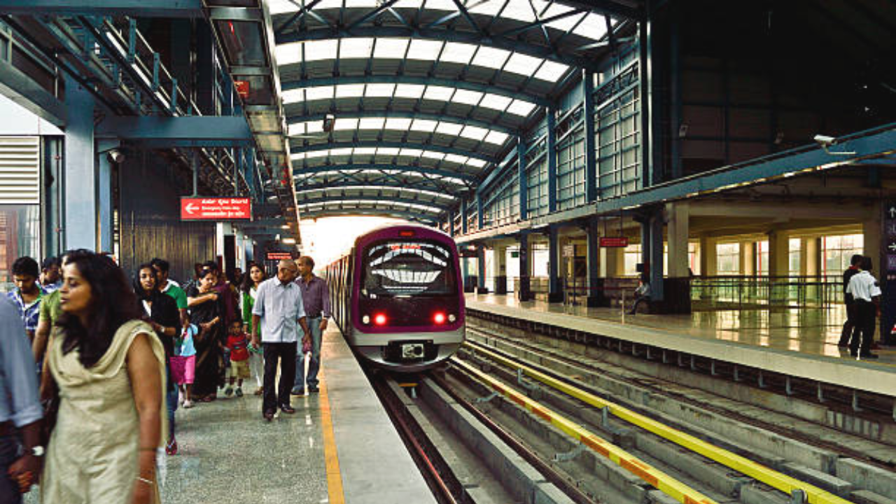 महाकुंभ में रंग जमाएगी Prayagraj Metro, 2 रूट 39 स्टेशनों से कराएगी शहर ...