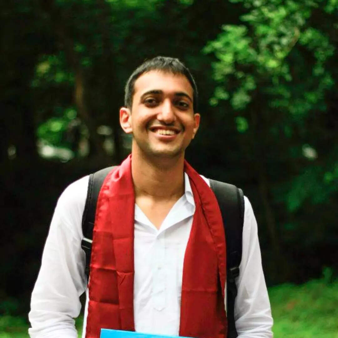 Meet IITian as Masani Gorakh Baba in Mahakumbh 2025 Prayagraj Real Name of Masani Baba IIT ...