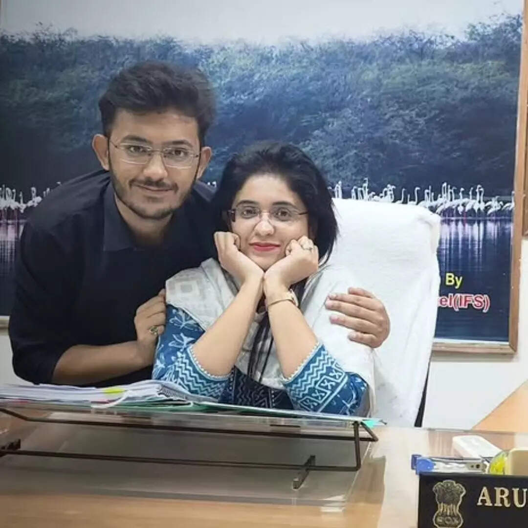 UPSC टॉपर भाई बहन, जीजा भी IAS, मिलिए सिविल सर्वेंट परिवार से- Civil Servant Family Success ...