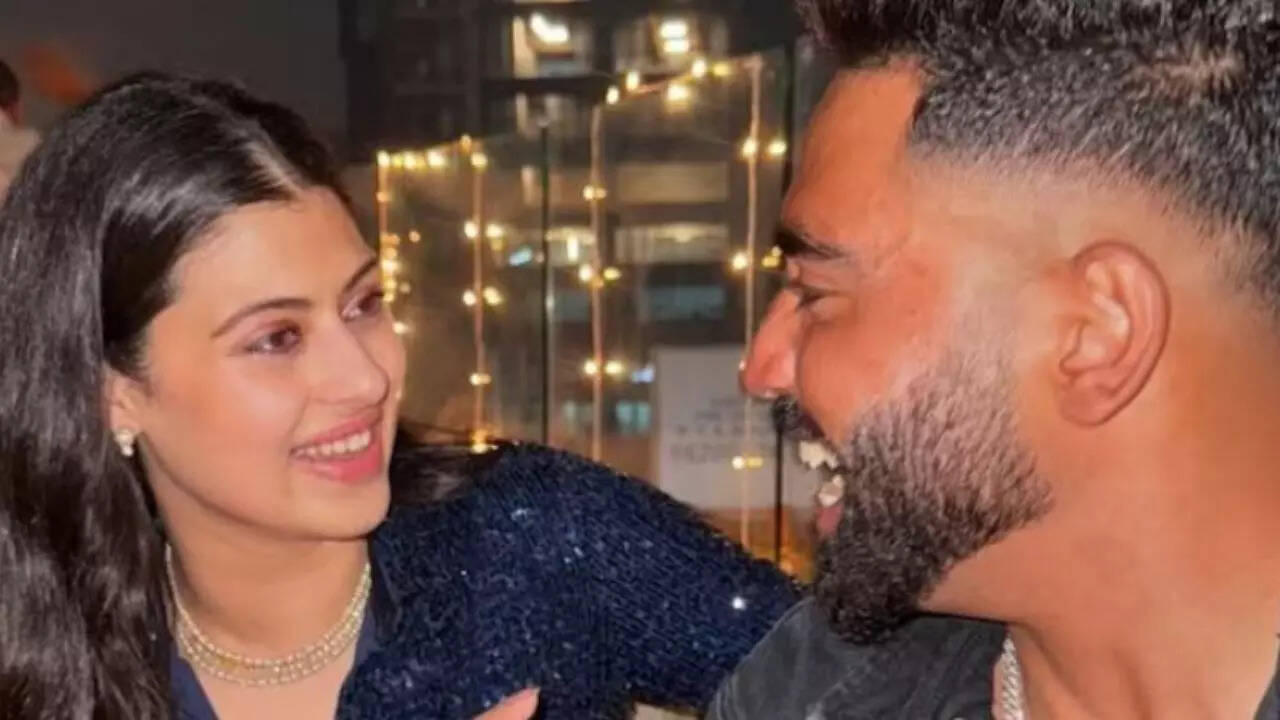 Mohammed Siraj and rumoured girlfriend Mahira Sharma love story and age ...
