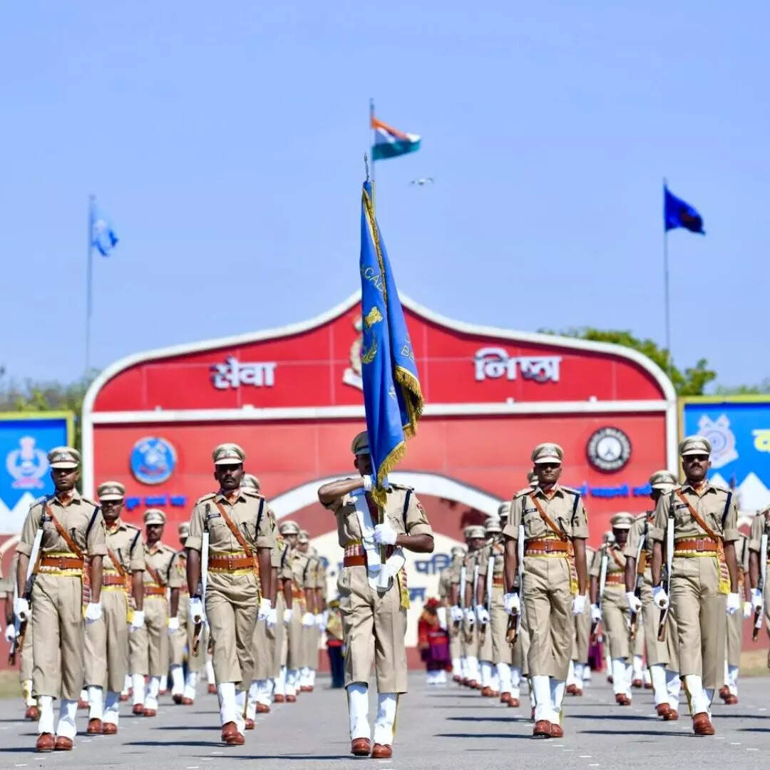 What is the CRPF BSF And CISF Full Form Tell Than Called Topper- क्या ...