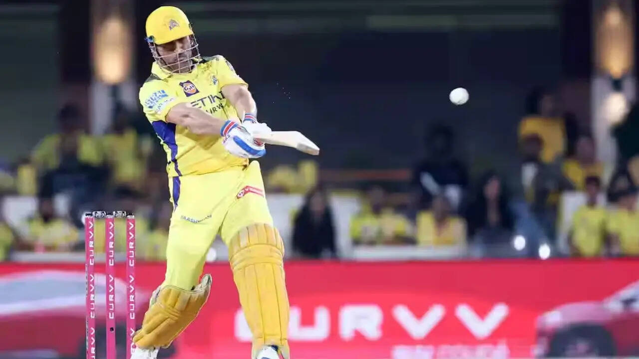 MS Dhoni Breaks Suresh Raina Record of Highest Runs for CSK in IPL ...