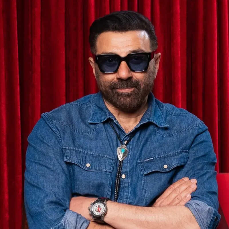 Sunny Deo Net Worth: साल में मुश्किल से एक फिल्म करते हैं सनी देओल, फिर ...