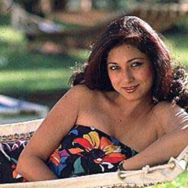 2,331 करोड़ की मालकिन है ये हसीना...तुड़वाया था राजेश खन्ना का घर!! संजय दत्त-ऋषि कपूर में भी ...