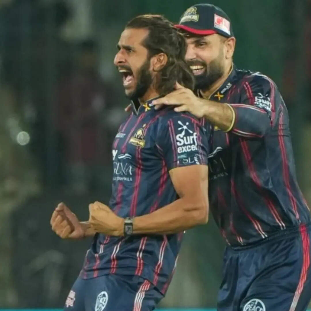 PSL 2025 star Hasan Ali and wife samiya arzoo love story and age ...