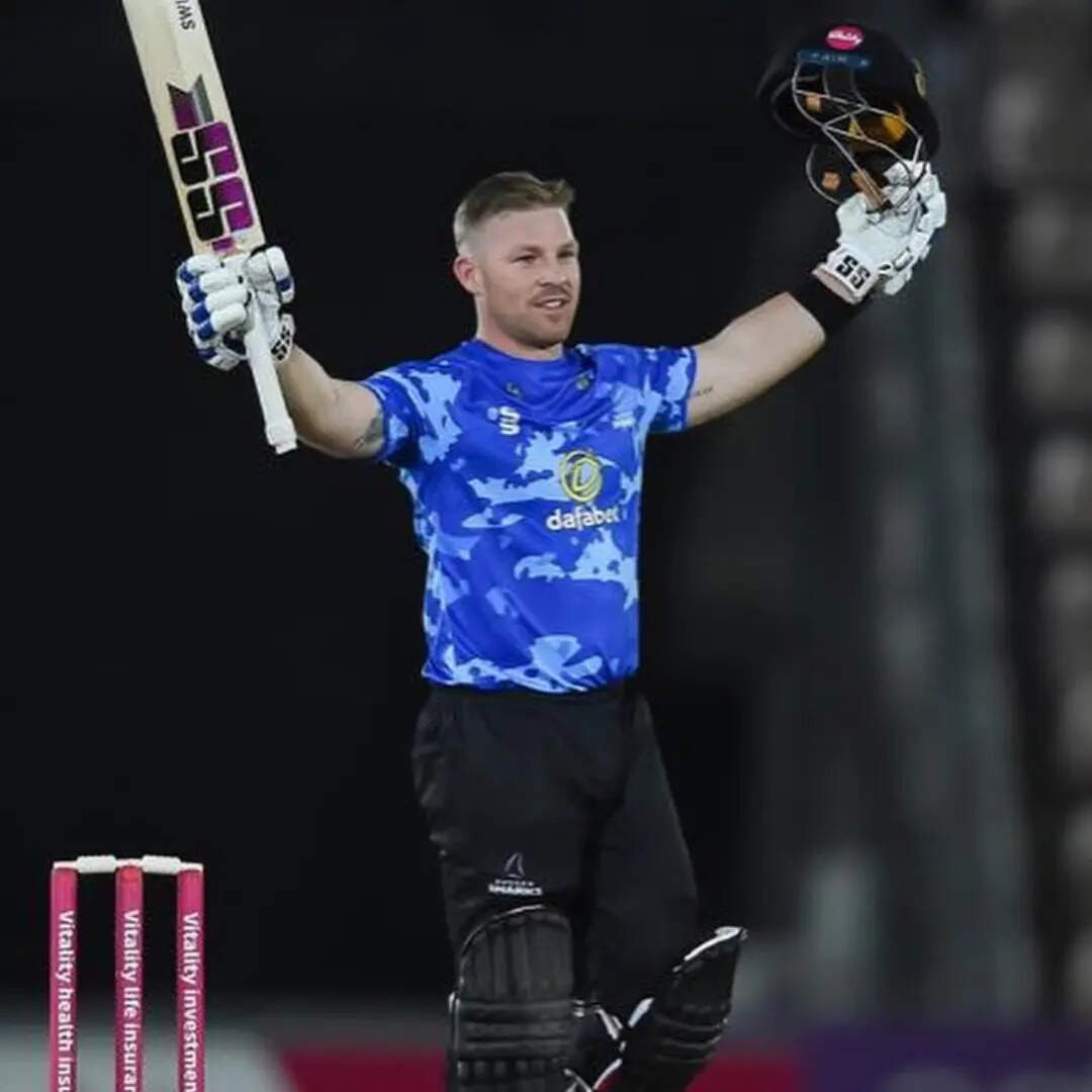 RCB Sign Fastest Kiwi T20 Centurion Tim Seifert To Replace Jacob ...