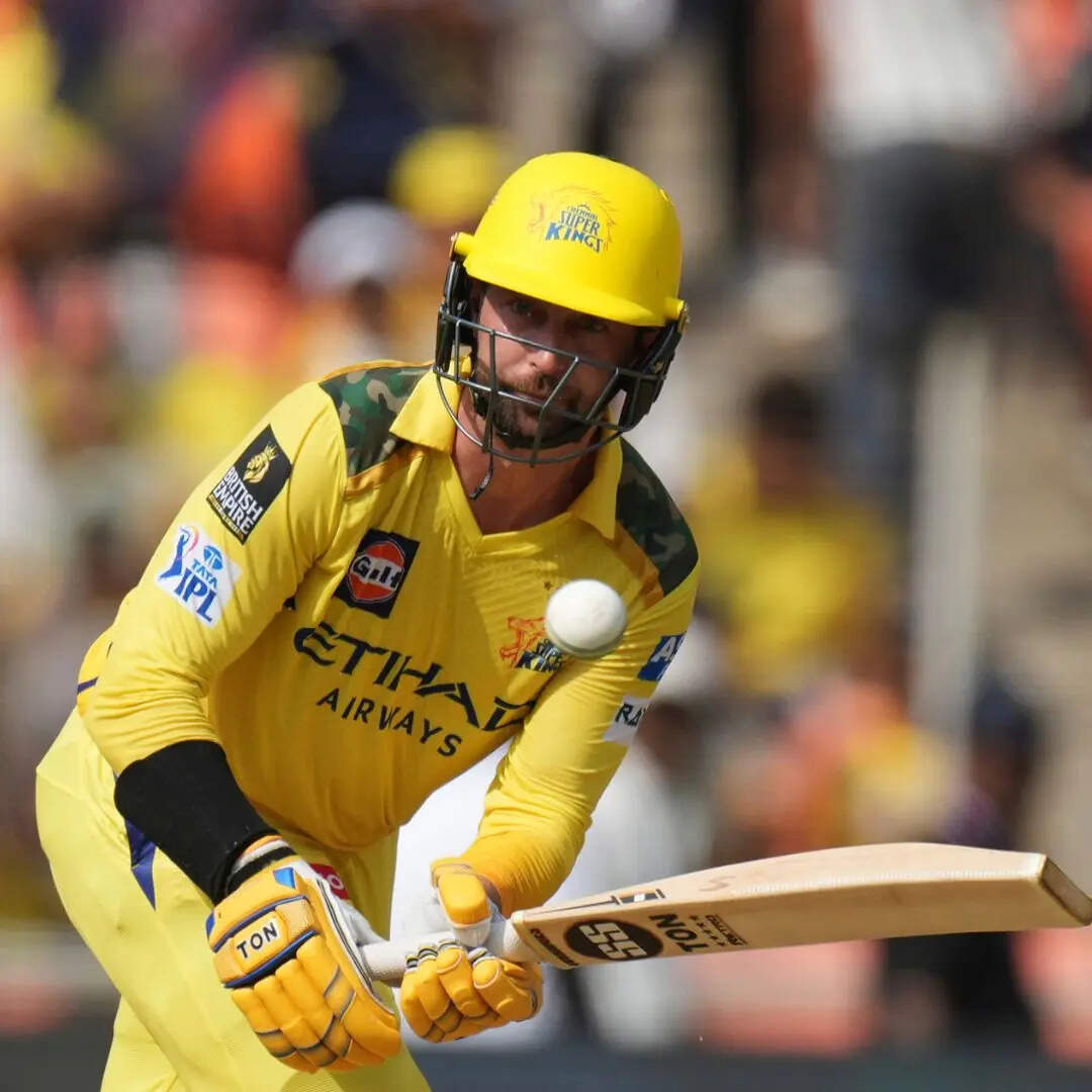 Ravichandran Ashwin to Rahul Tripathi Five Players CSK Can Release ...