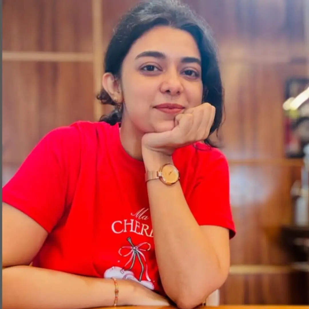 UPSC Success Story Delhi Police ASI daughter Rupal Rana IAS Education ...