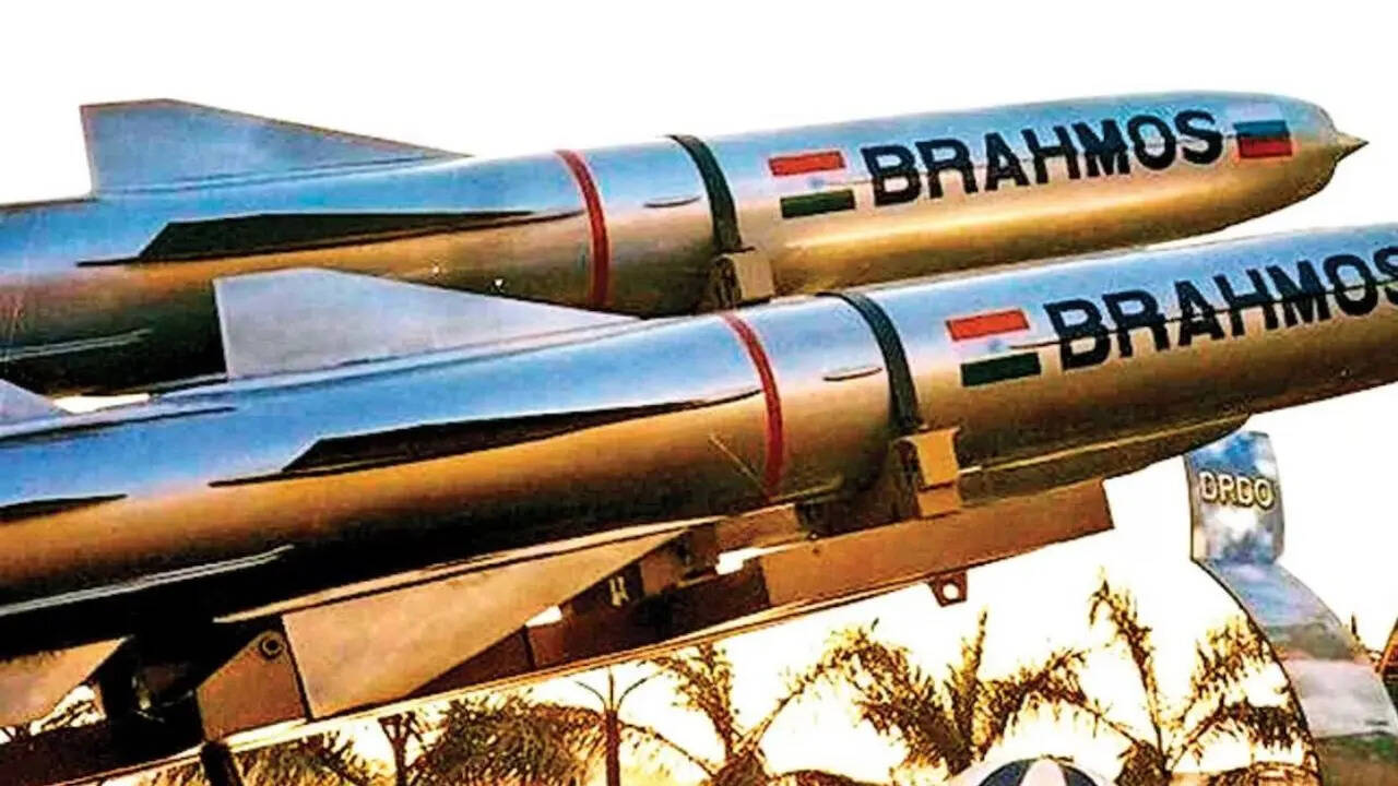 अब हाइपरसोनिक मिसाइल बनाएगा भारत, BrahMos-II से दुश्मन पर होगा 'प्रचंड ...