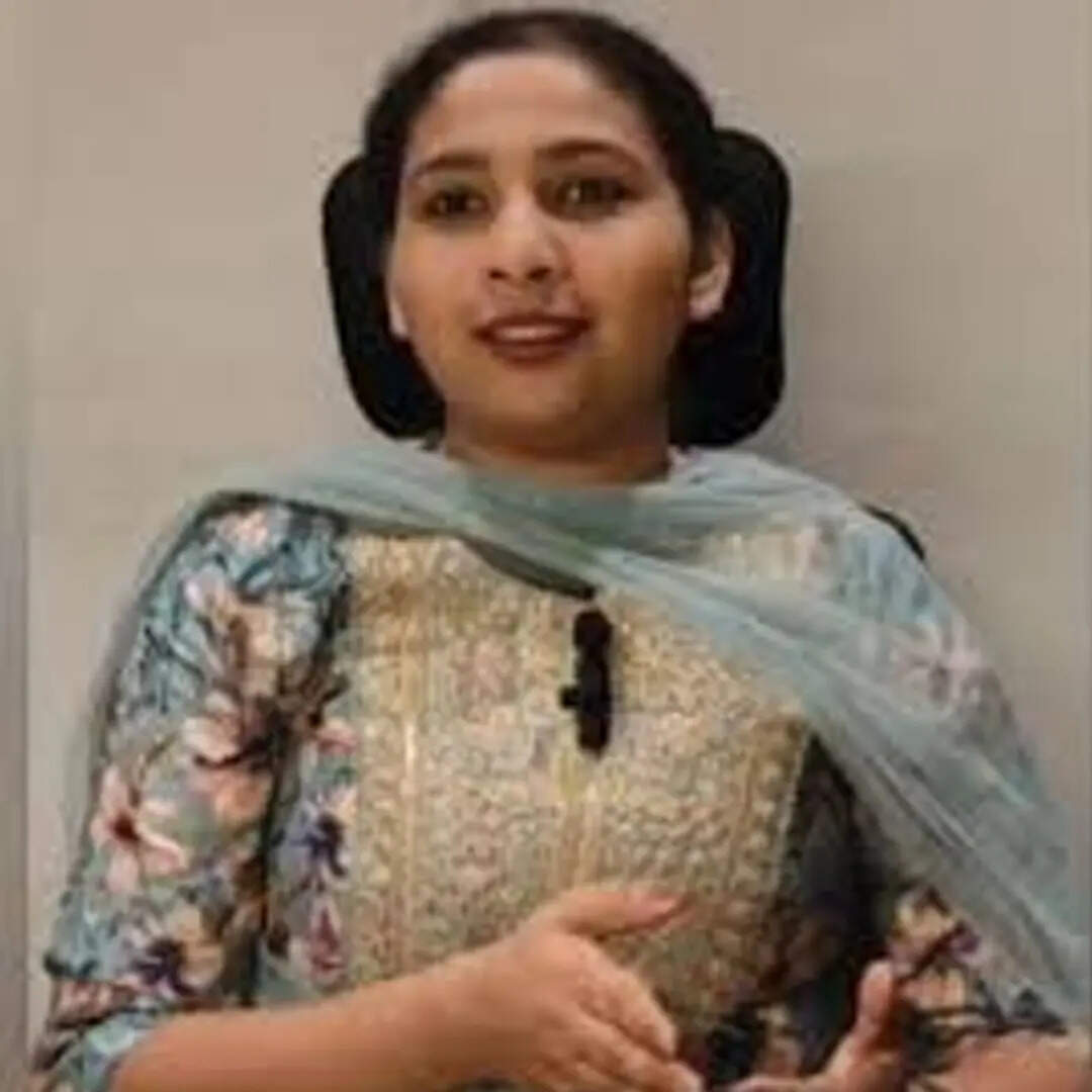 IAS Minnu Joshy Inspirational Story who cracked UPSC at the age of 32 ...