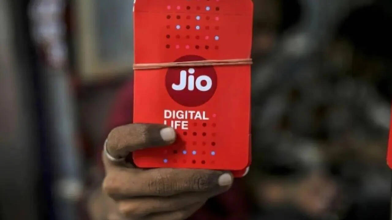 Jio 336 days Recharge Plan with Unlimted calling - 336 दिन तक अनलिमिटेड कॉलिंग और कीमत 900 रुपये ...