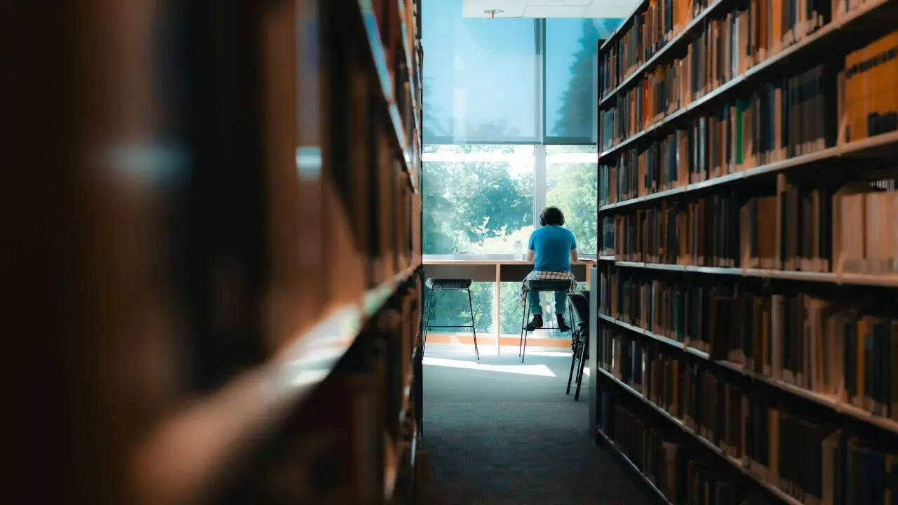 IAS Rinku Singh Rahi Success Story who cleared UPSC with AIR 683 ...