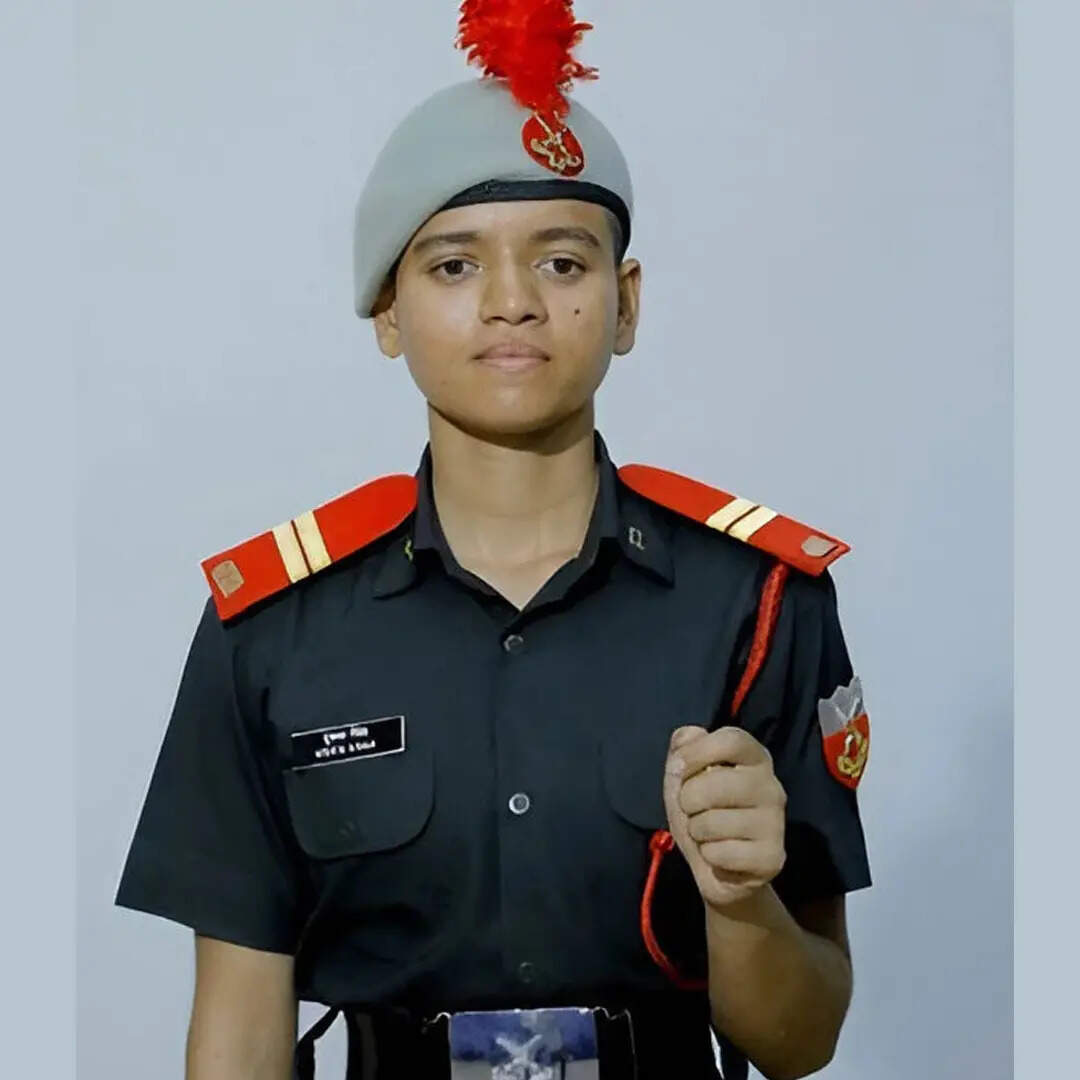 Lieutenant Mukta Singh Inspirational story daughter of air force ...