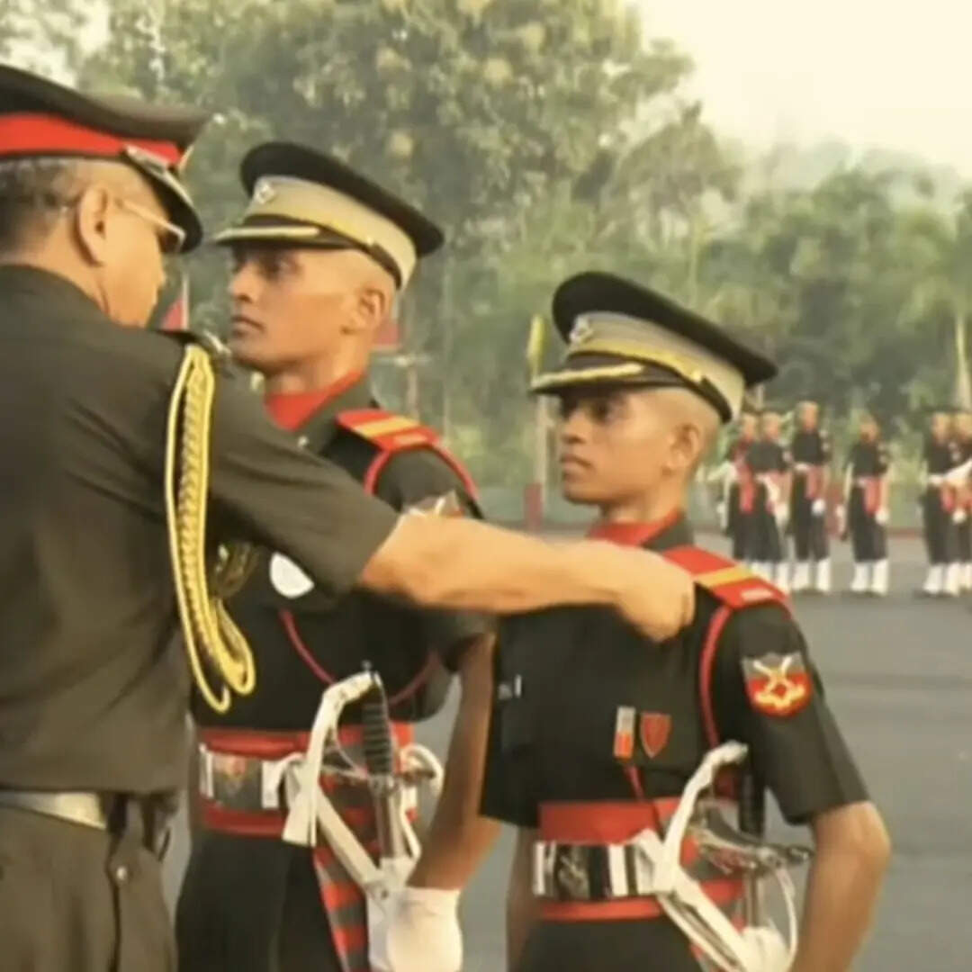 Lieutenant Mukta Singh Inspirational story daughter of air force ...