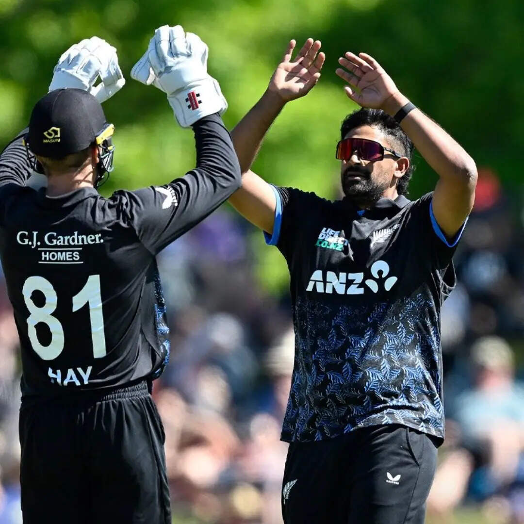 West Indies National Cricket Team Ne Racha Itihaas: Romario Shepherd ...