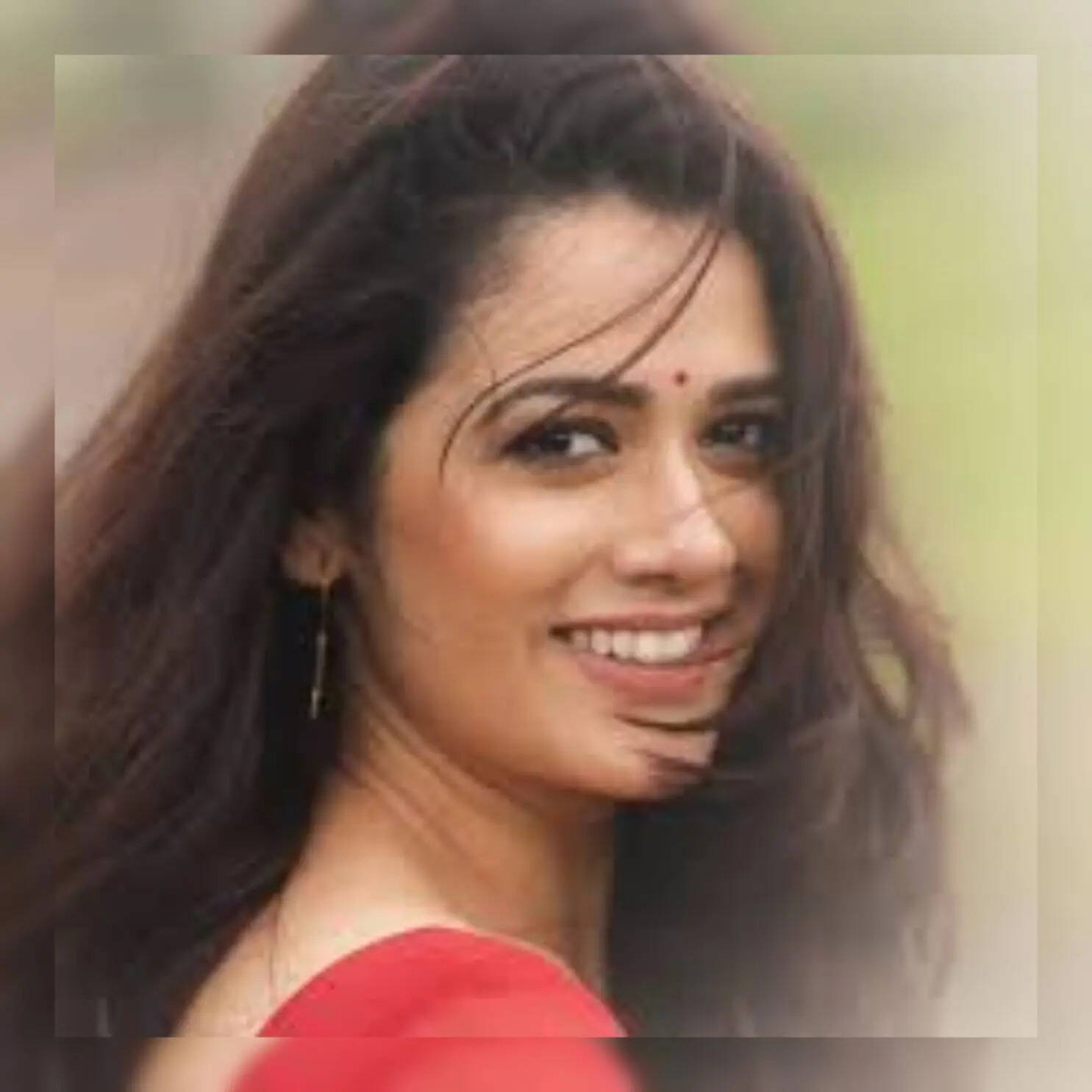 who is Girija Oak Godbole why is she trending on social media know here Girija Oak Education ...