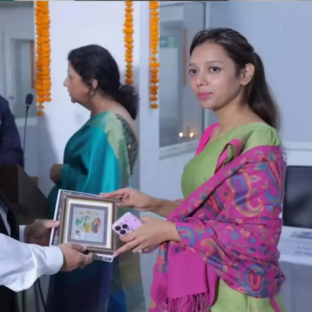 IAS Asmita Lal Motivational Inspirational story first ias officer ...