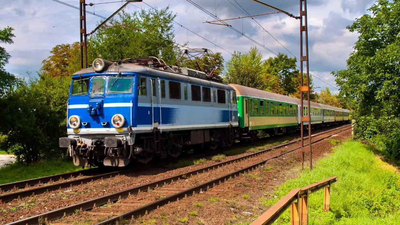 IRCTC का ये 10 मिनट वाला नियम जान लें, तुरंत मिल जाएगा तत्काल टिकट