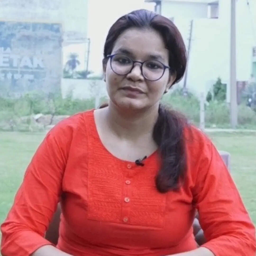 UP PCS Topper Anuj Nehra SDM Motivational Inspirational story daughter ...