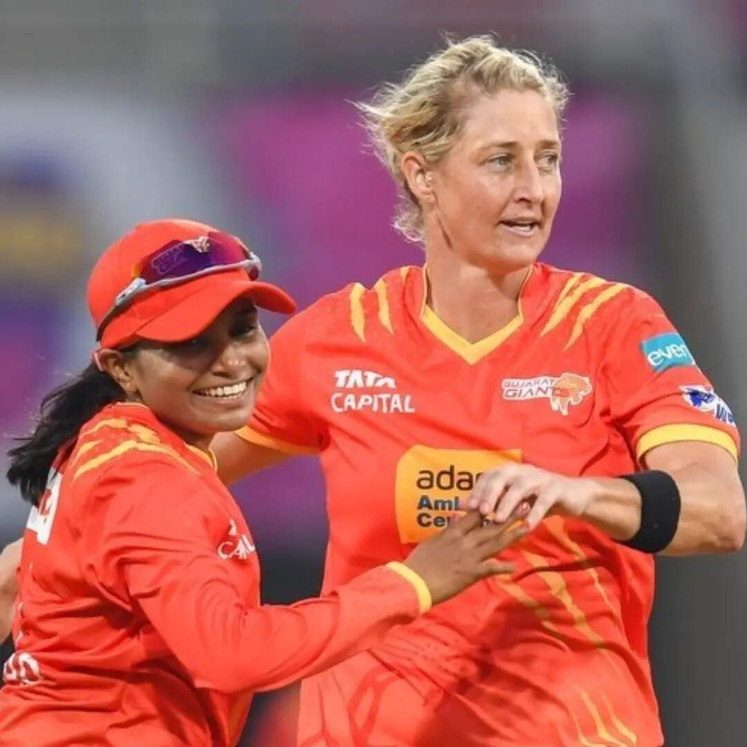 Sophie Devine Ne WPL Me Racha Anokha Itihaas: Sophie Devine Created ...