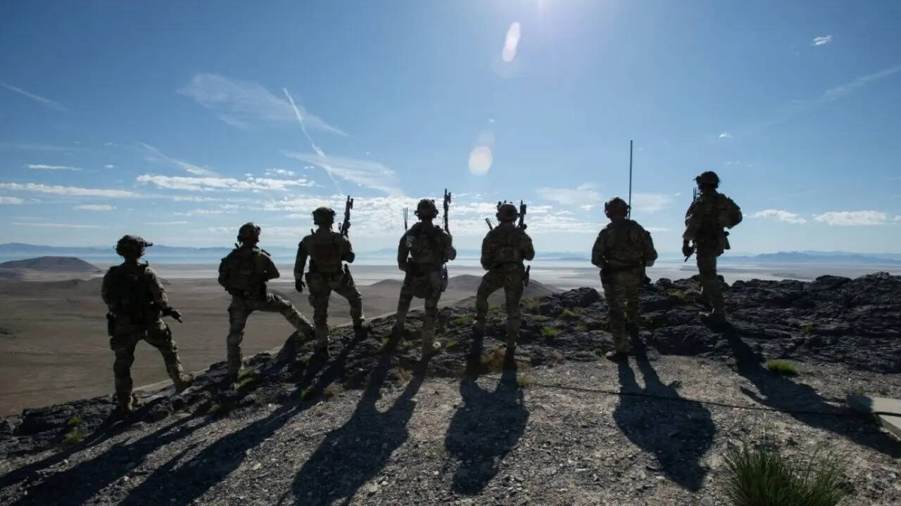 Duniya mein US ke kitane military base hain-US has More than 750 ...