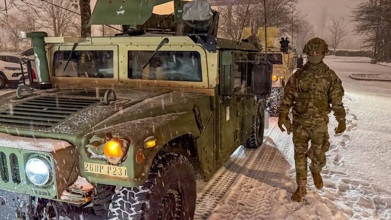 Duniya mein US ke kitane military base hain-US has More than 750 ...