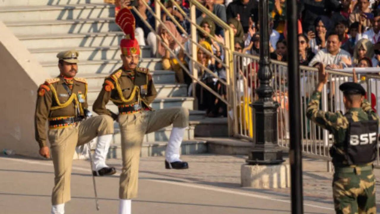 What is the difference between CAPF and Indian Army who takes more ...