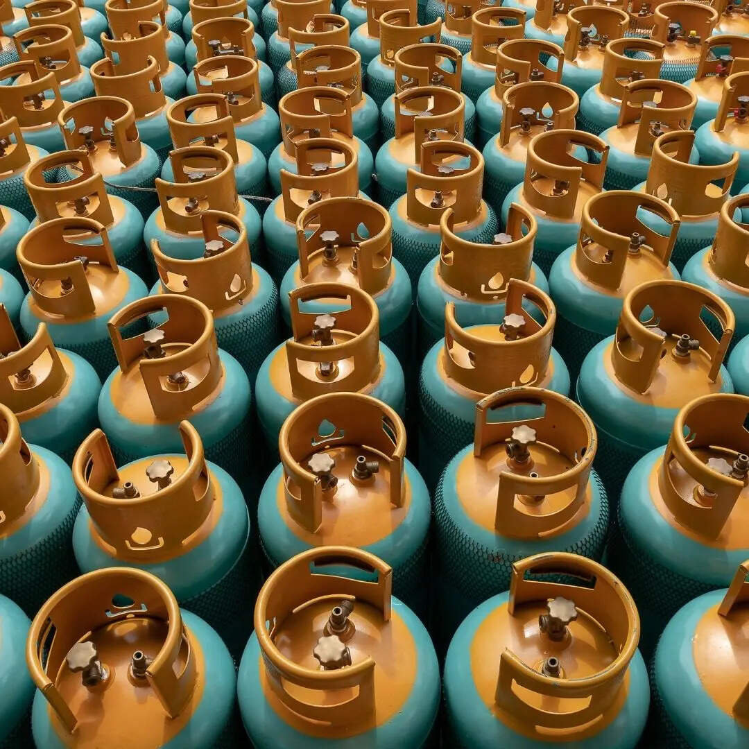 Where Is LPG Gas Produced In India and How Is It Supplied To Every ...