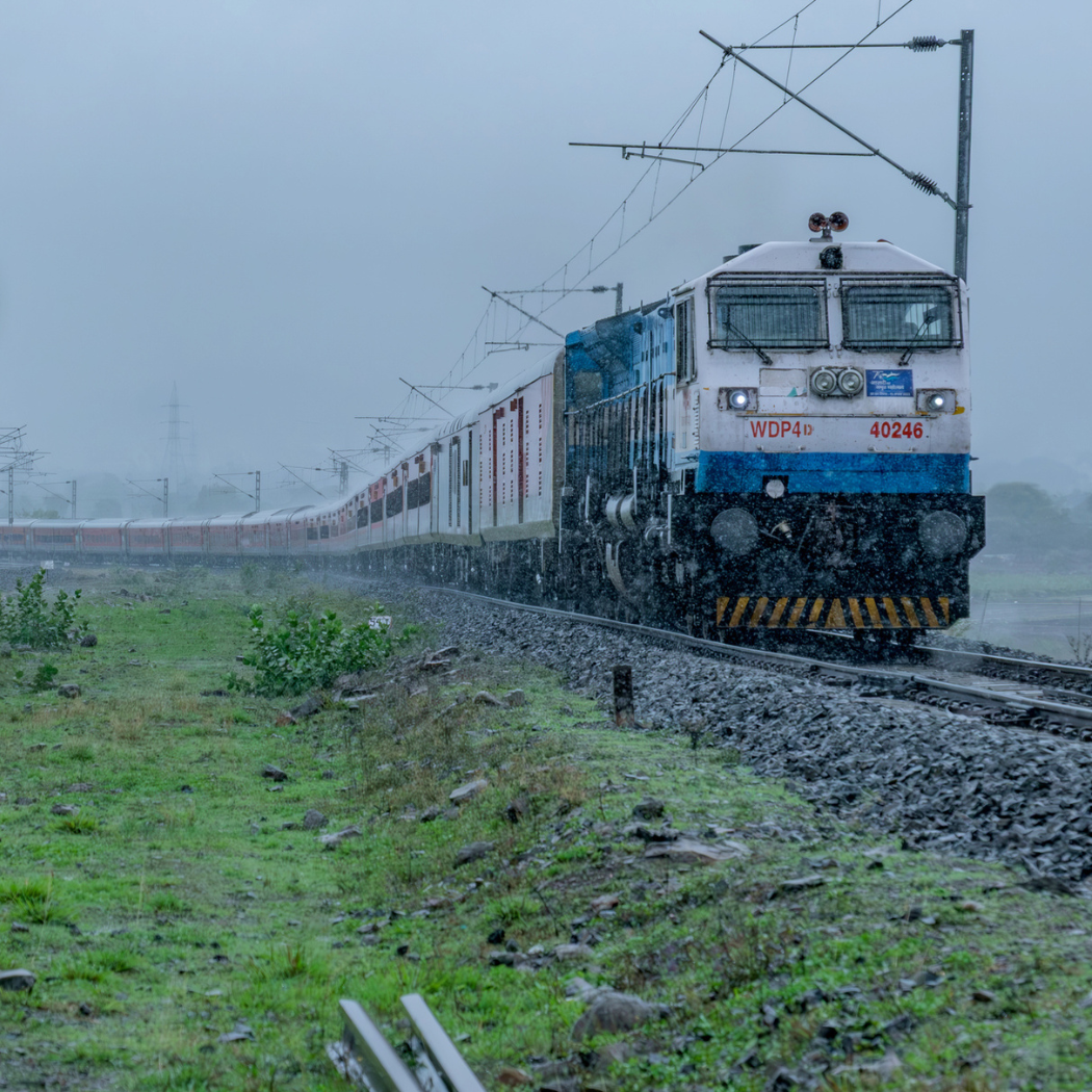 Train Mai Kitne Trah Ke Horn Bajati Hai, How many types of horns, Train ...