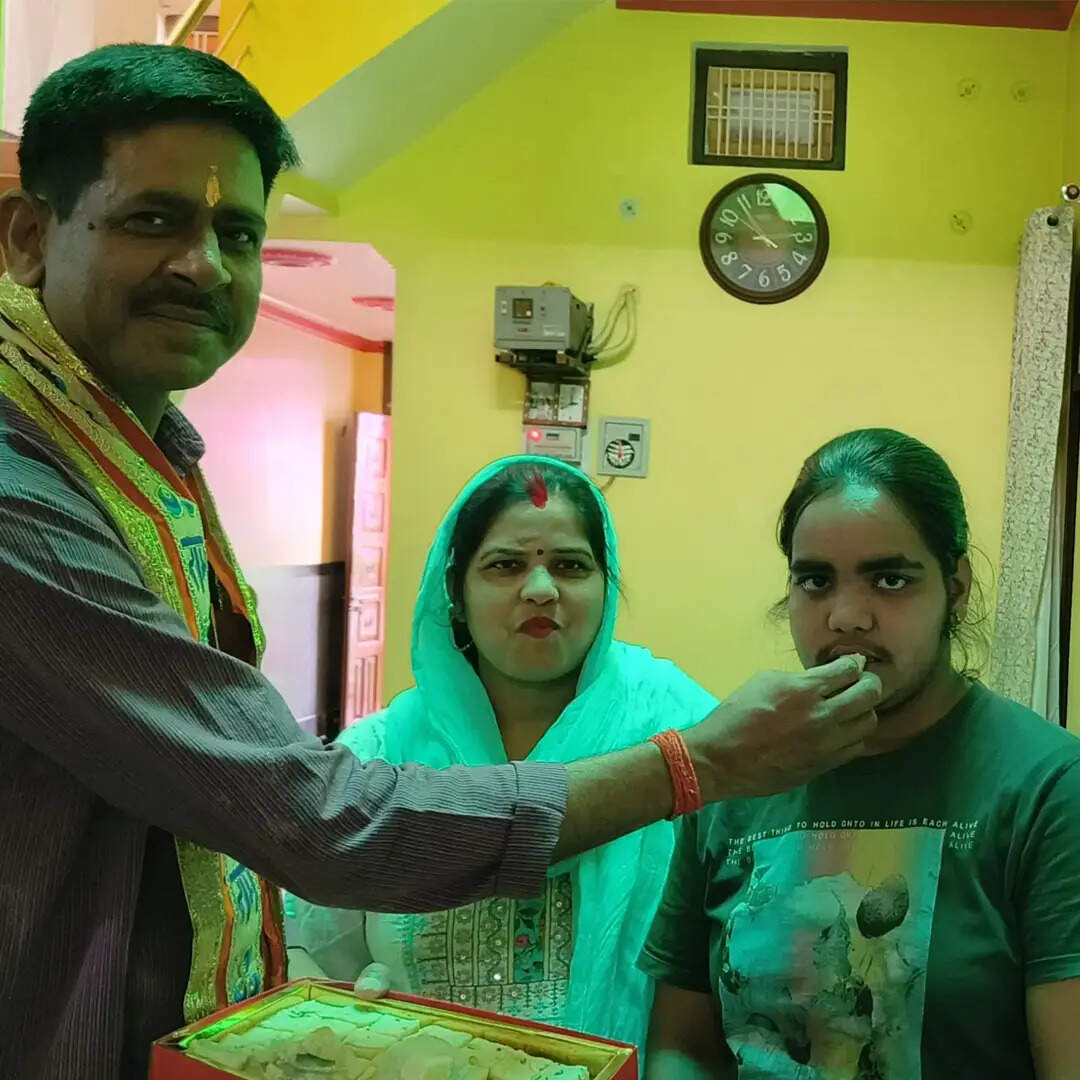 UP Board Result 2026 Meet Prachi Nigam UPMSP 2024 topper who scored 98. ...