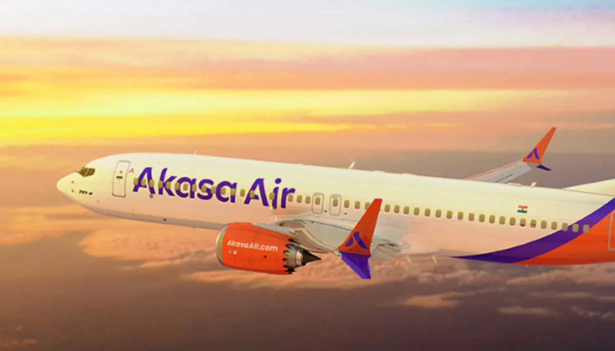 Akasa Air: लखनऊ एयरपोर्ट पर फुल इमरजेंसी, हवा में ही अकासा एयर के प्लेन ...