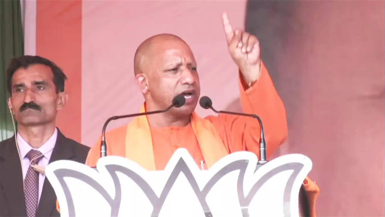 up CM Yogi said in Khatauli UP Kawal's ruckus is the gift of SP and Lok ...