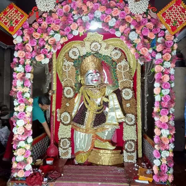 Hanuman Temple: Hanuman Temple in india,this is the miraculous temple ...